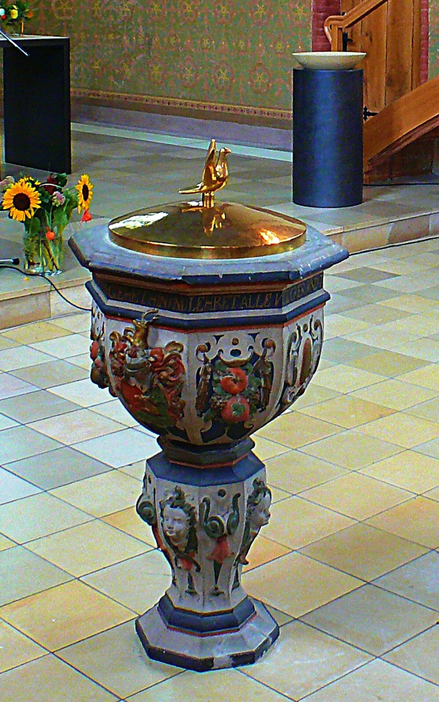 Ev.-luth. St. Jakobi Kirchengemeinde Bad Bederkesa – Der Taufstein